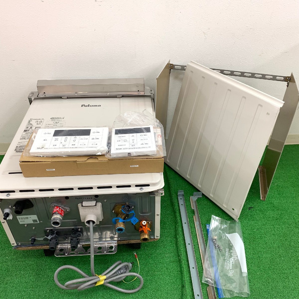2021年製 パロマ給湯器 FH-EZ2026SAWL-IG リモコン付き 都市ガス エコジョーズ paloma FC-250V MC-250V 屋外壁掛けのお買取をさせていただきました ...