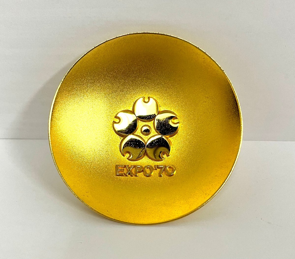 万博記念金杯 EXPO70 24KGP 盃のお買い取りをさせて頂きました。 | 不用品の出張買取リサイクルショップ【錬金堂】